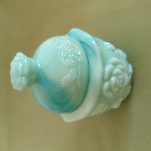Avon | Bath | Moonwind Powder Sachet Avon Jadeite Jar | Poshmark